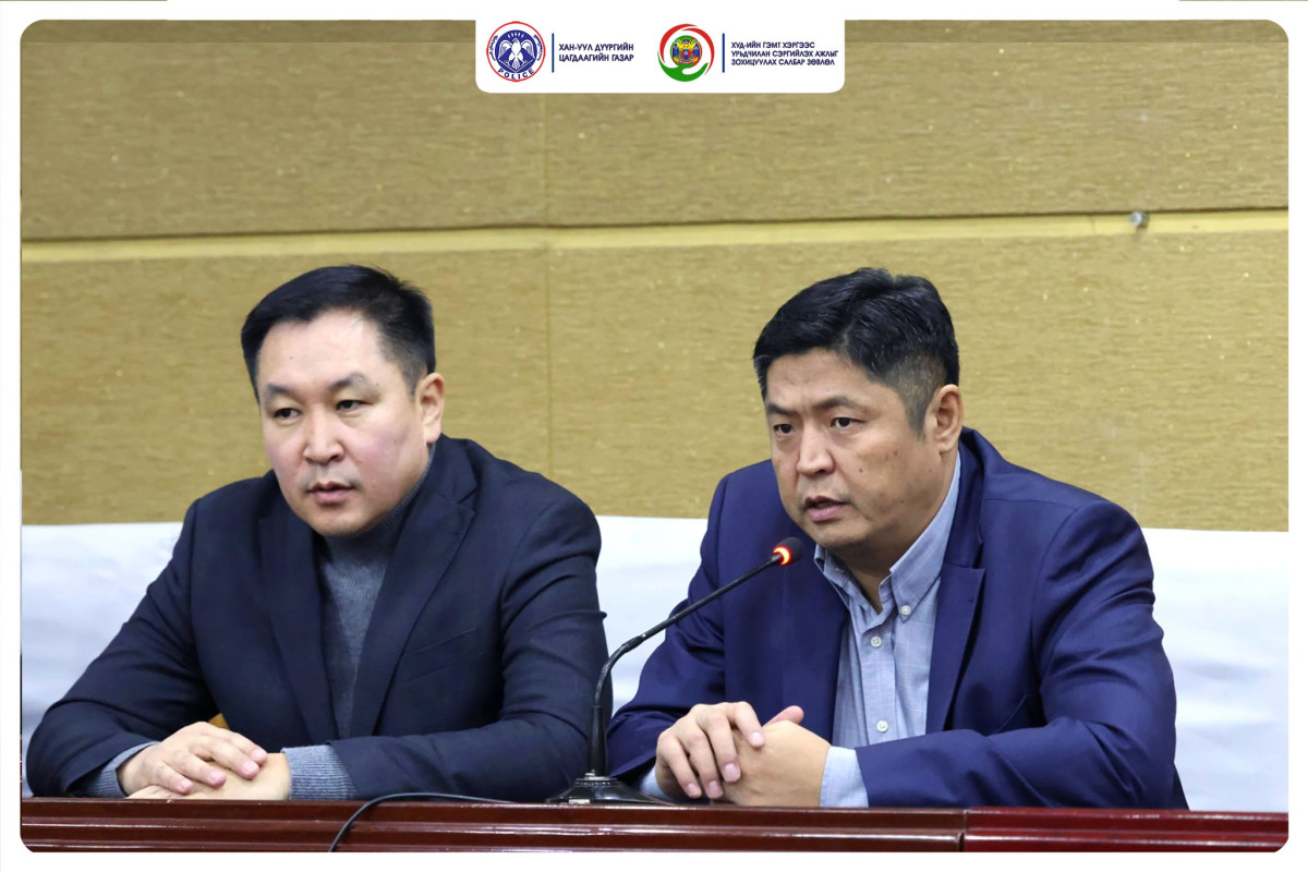 ХАН-УУЛ ДҮҮРГИЙН ИТХ-ЫН ДАРГА Г.БАТСАЙХАН АЛБА ХААГЧ НАРТАЙ УУЛЗЛАА